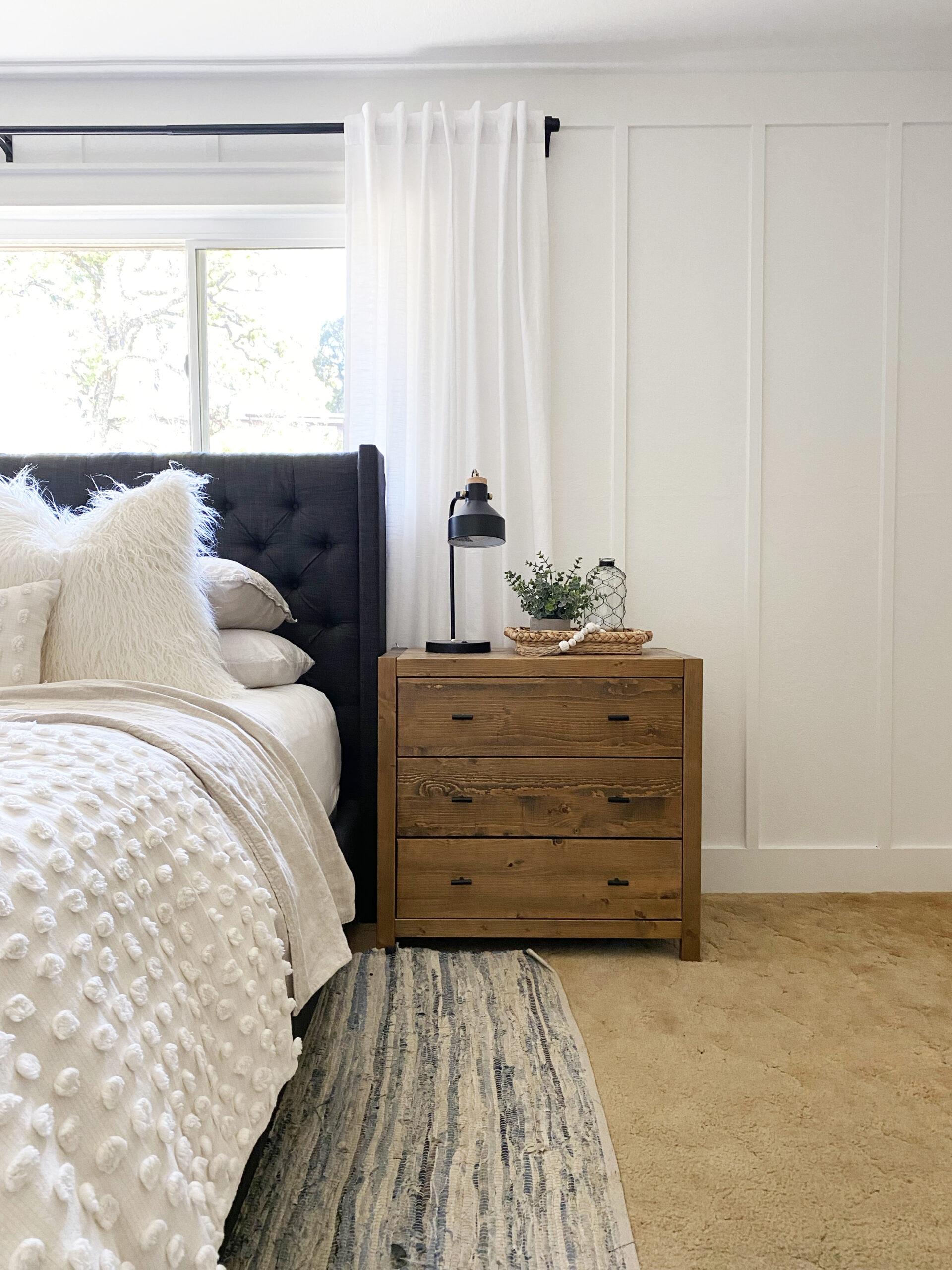 DIY Vertical Board & Batten - The Rhino Home